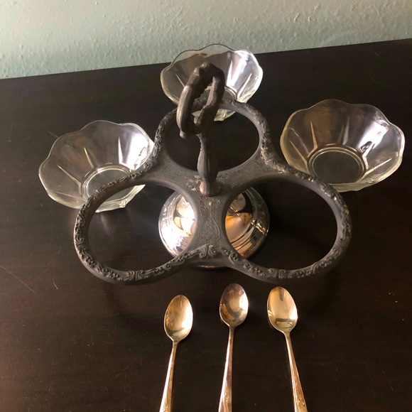 Kitchen | Three Piece Glass Condiment Bowl Servers | Poshmark